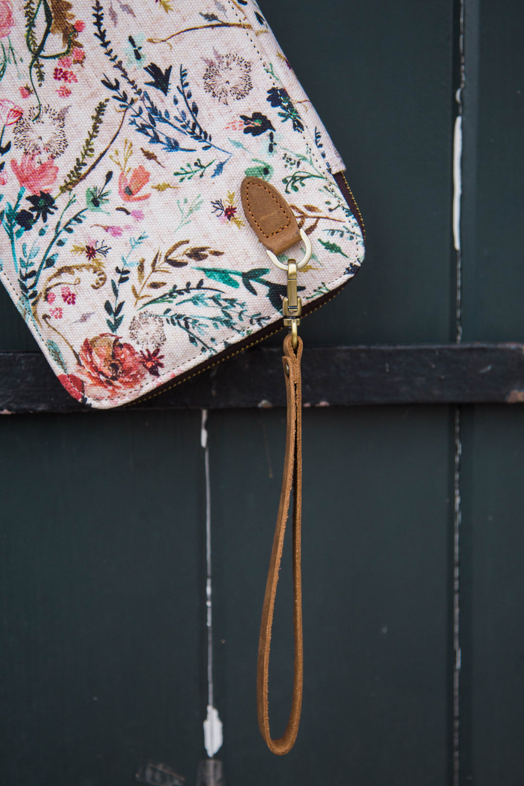 Traveler's Wallet - Blush Fable | Stylish, Designer Camera Bags for ...